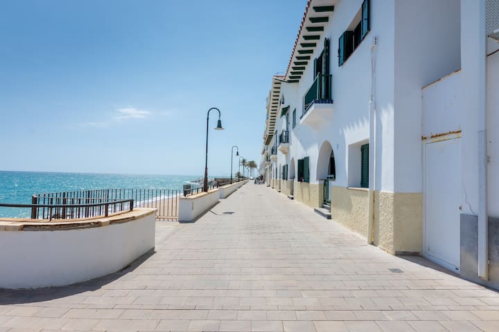 Homeholidaysrentals Suria - Costa Barcelona - Calella