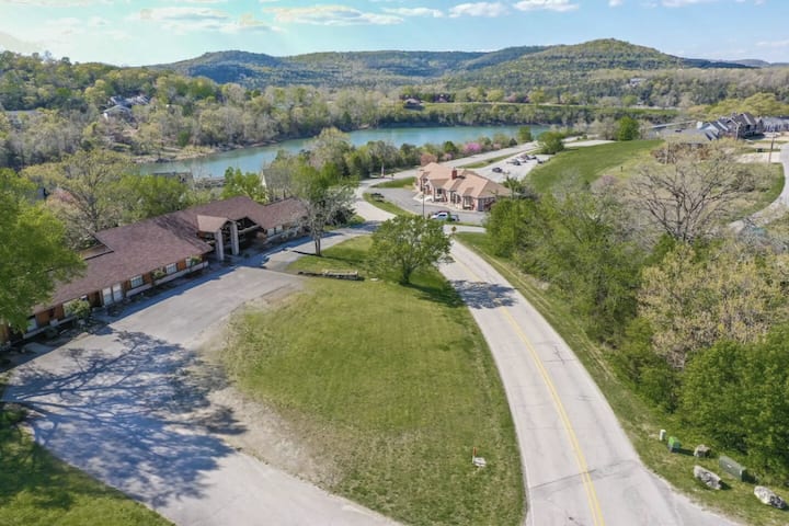 Queen Br Home, Walk To Marina, Trails - Emerald Beach, MO