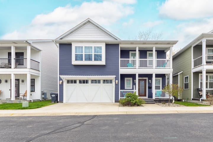 Close To Park, Beach, And Trail - South Haven, MI