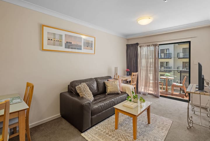 Downtown Escape - Claremont