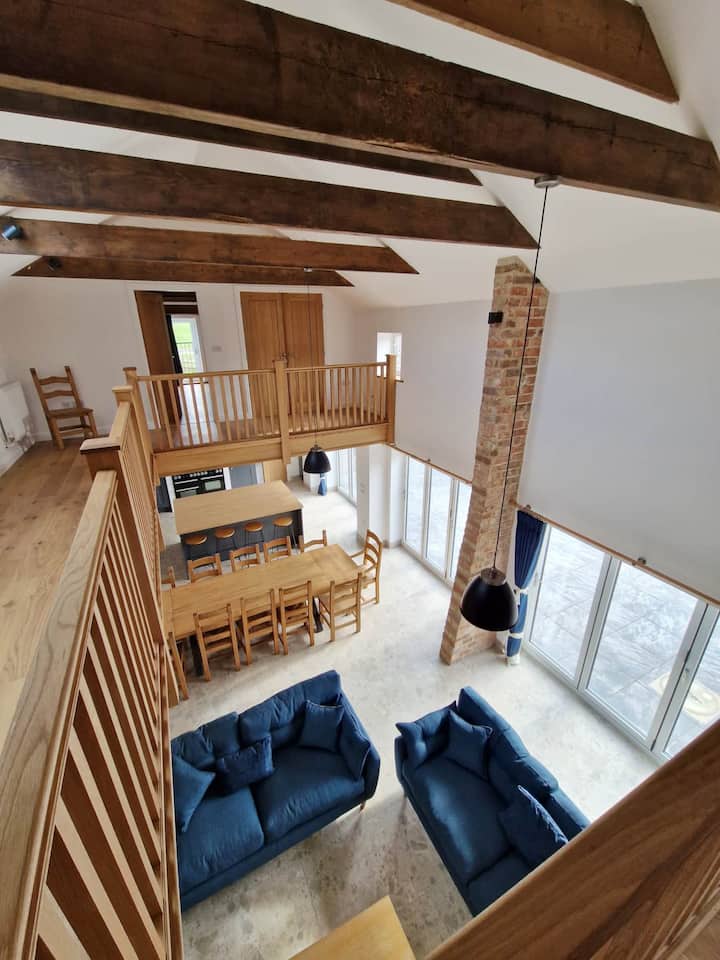 Group Accommodation For 18, Bainvalley Cottages - Horncastle