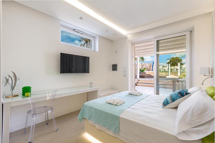 Marelux Tripla Luxury Con Jacuzzi E Patio - Torre Lapillo
