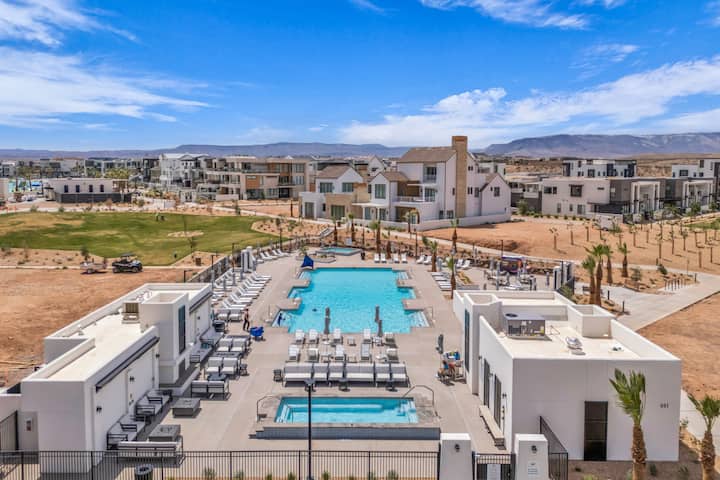 Home Base Haven At Desert Color (By Ember Stays) - St. George