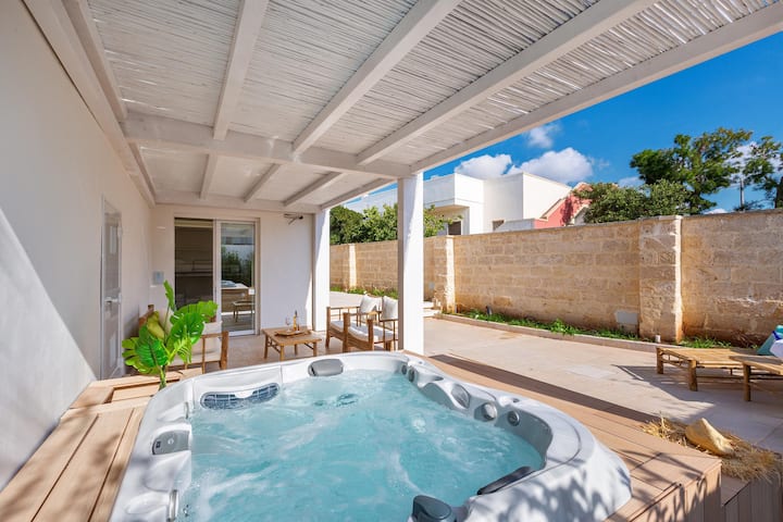 Marelux Suite Luxury Con Jacuzzi E Patio - Torre Lapillo