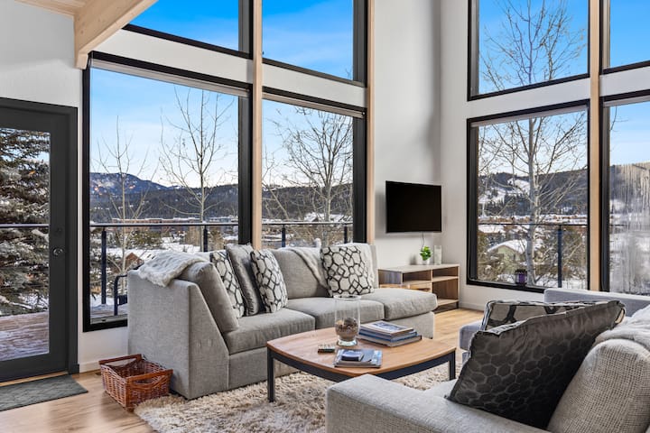 The Lookout | Big Sky Meadow Home - Big Sky, MT