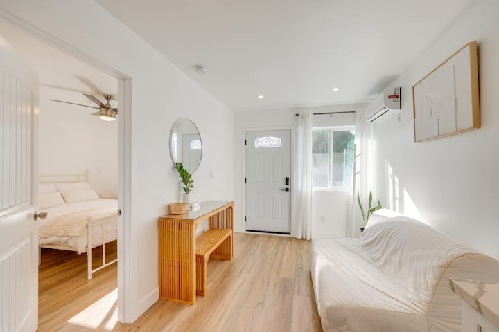 35 Mi To La: Modern Apartment In Chino! - Ontario