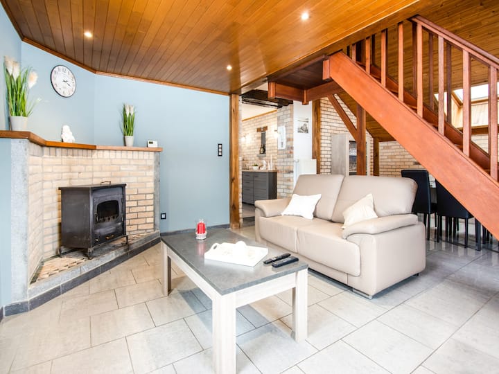 Maison De Vacances à Cul-des-sarts Avec Jardin - Couvin