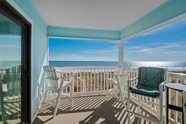 Surf Villas B3 - Oceanfront! - North Myrtle Beach, SC