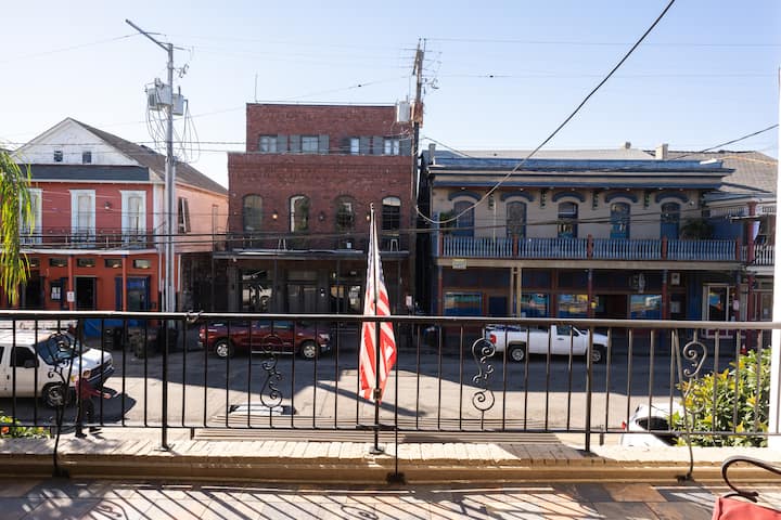 My Southerncomfort At 519 Frenchmen Street! 304 - New Orleans, LA