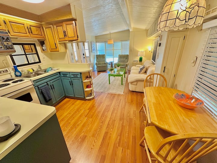 Charming 2-bedroom, 2-bathroom Home Is Located On - Jensen Beach, FL