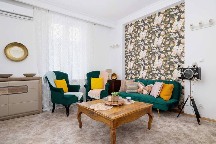 Starowiślna 33a | Retro Apartment | Desk - Kraków