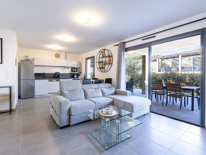 Foce Dell Edera By Interhome - Bonifacio