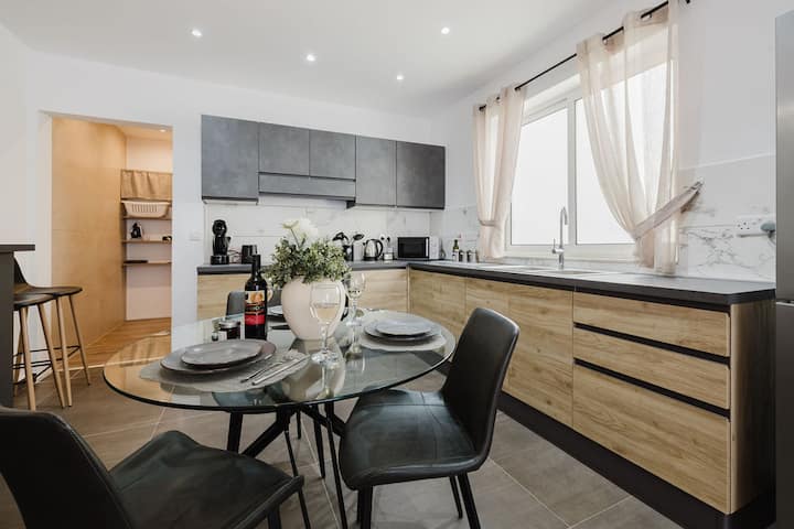 Lovely Penthouse In St. Paul's By Homely - Malta