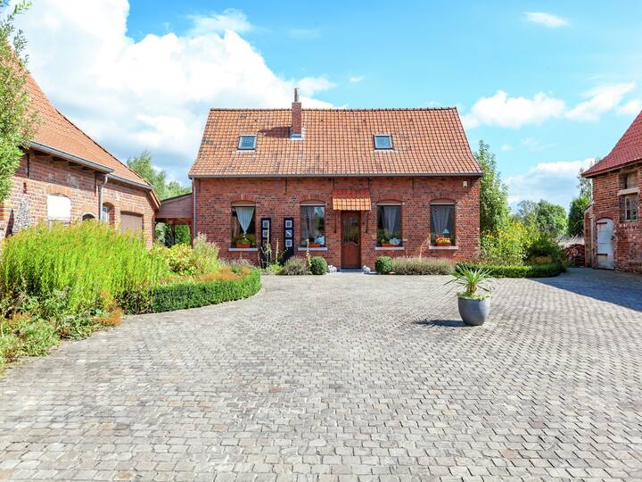 Cozy Holiday Home In Ploegsteert With A Garden - Heuvelland