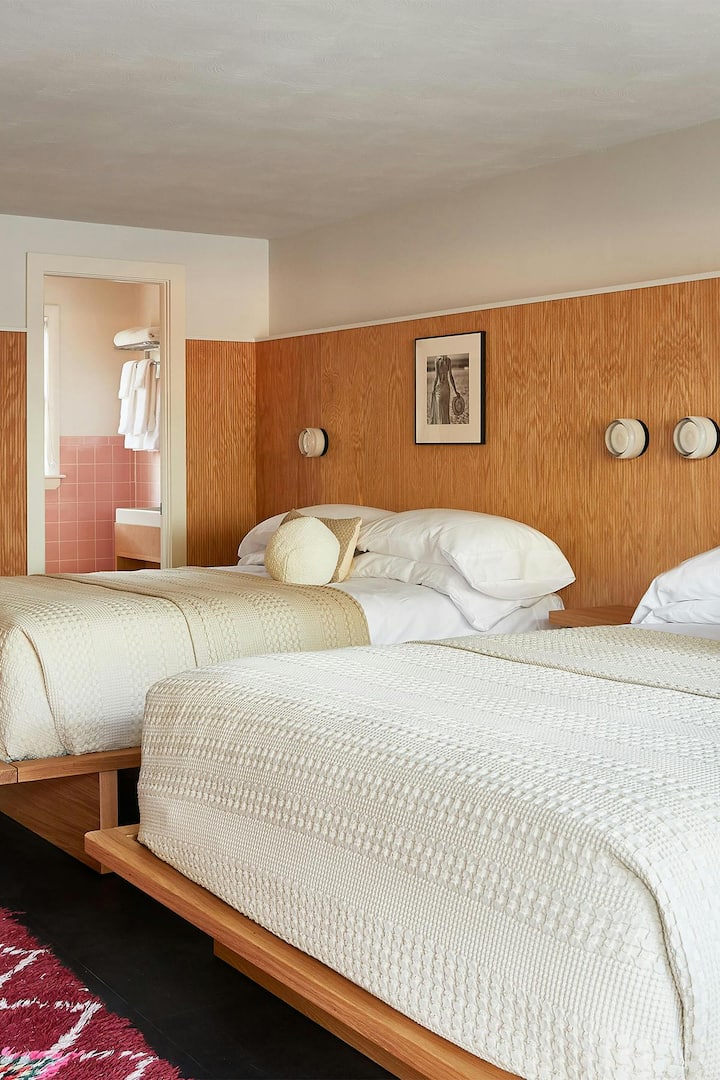 An Easy 10-min Walk From The Beach - Harwich, MA
