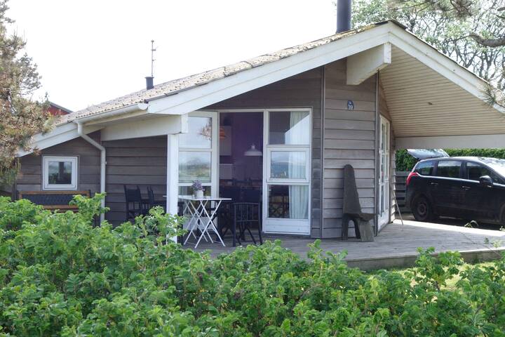 Hyggeligt Sommerhus Med Havudsigt - Denmark