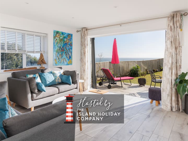 Sun Rise - Lux Beachfront Apartment - Sea Views - Sandown