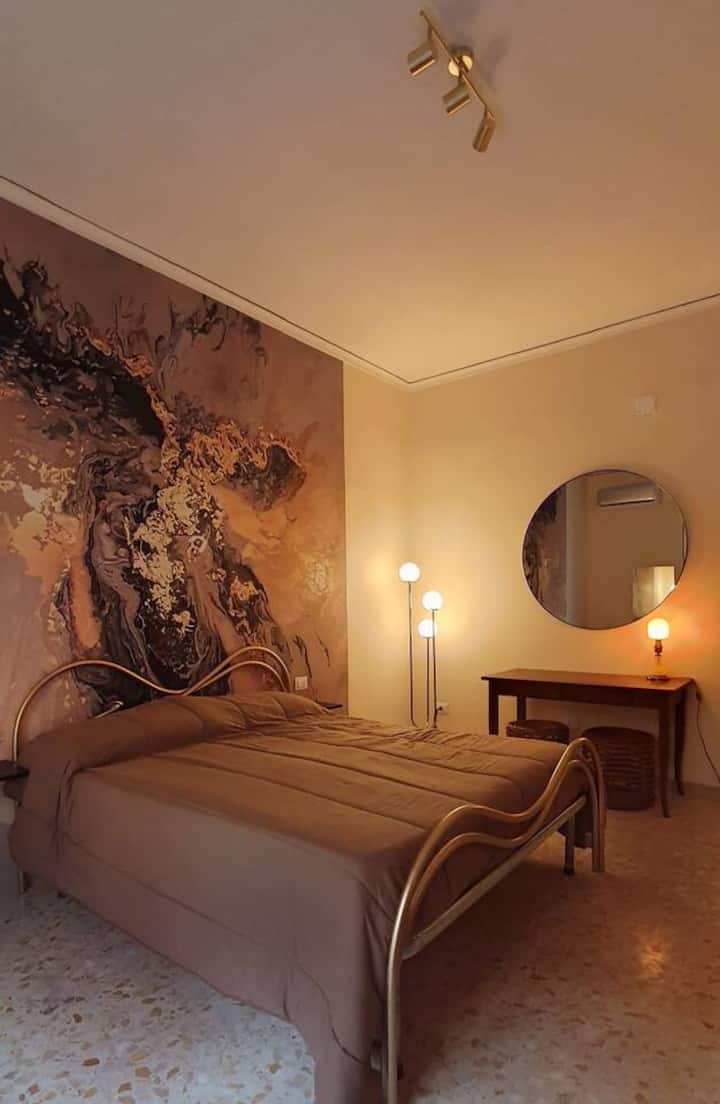 Newretro Apartment [Self Check - In & Netflix] - Salerno