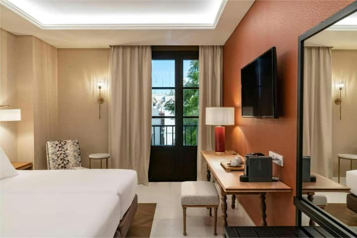 Hotel Room With Balcony By Vincci Molviedro - Seville
