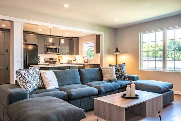 Family Retreat In Birmingham – 7br/4ba - Birmingham, AL