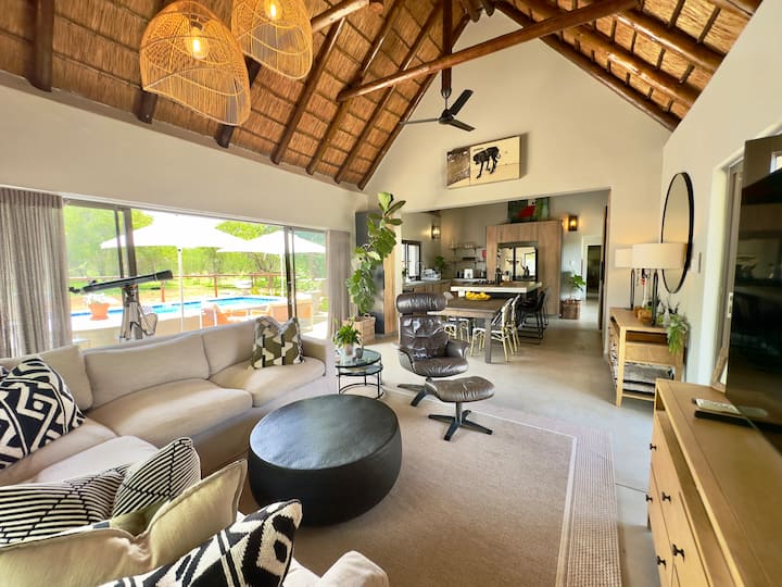 Wildlife Estate Villa -Pool -Boma -Bushlife - Hoedspruit