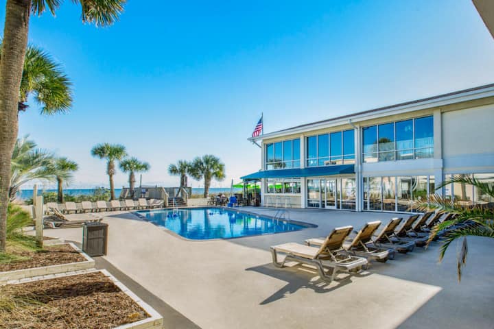 A Poolside Getaway | Pool. Private Beach Access - Pawleys Island, SC