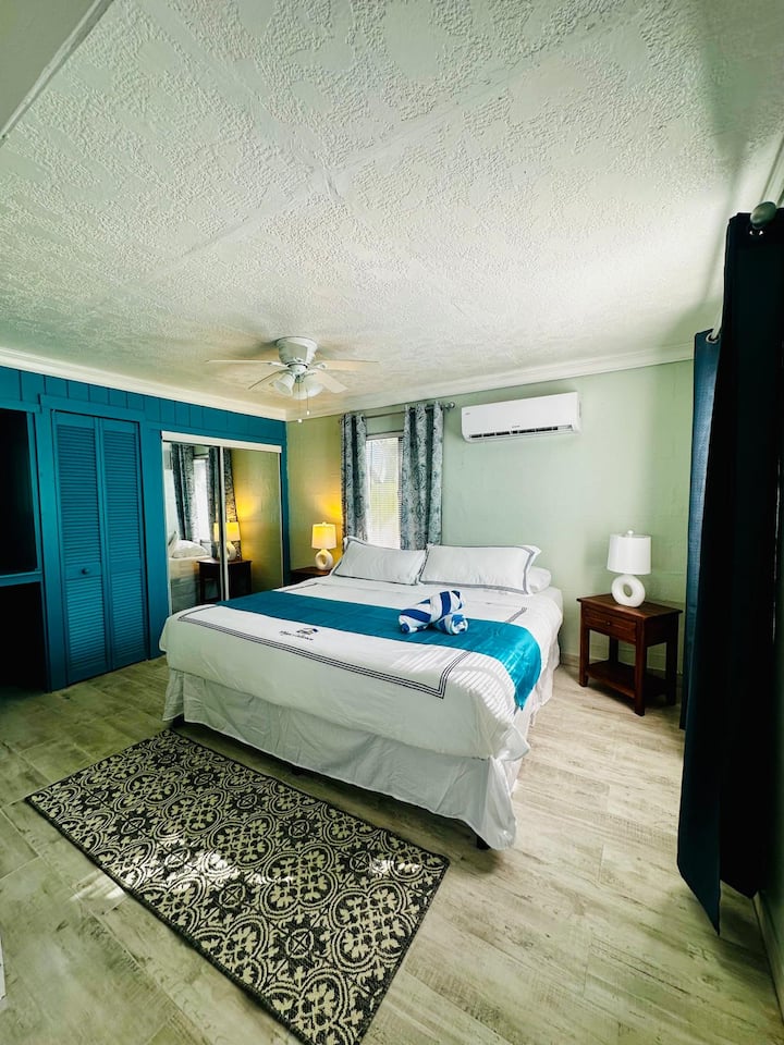 Playa Esmeralda Inn Suite 2 - Bradenton Beach, FL