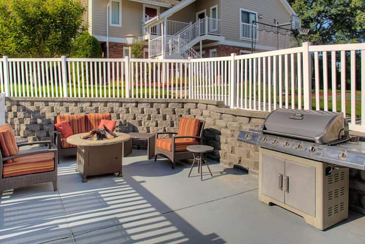 Near Binghamton U | Full Kitchen + Free Breakfast - Binghamton, NY