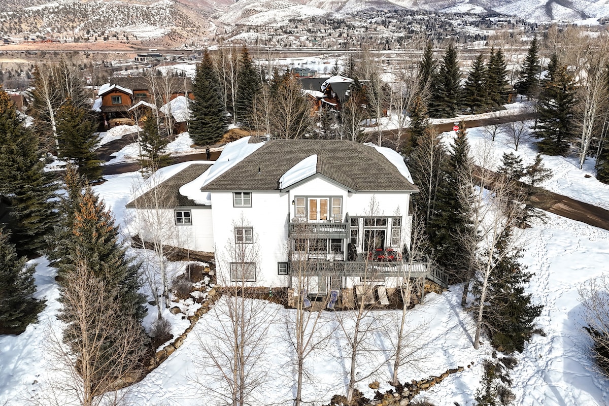 Charming 5BD Mountain Estate - Best for Families! - Houses for Rent in ...