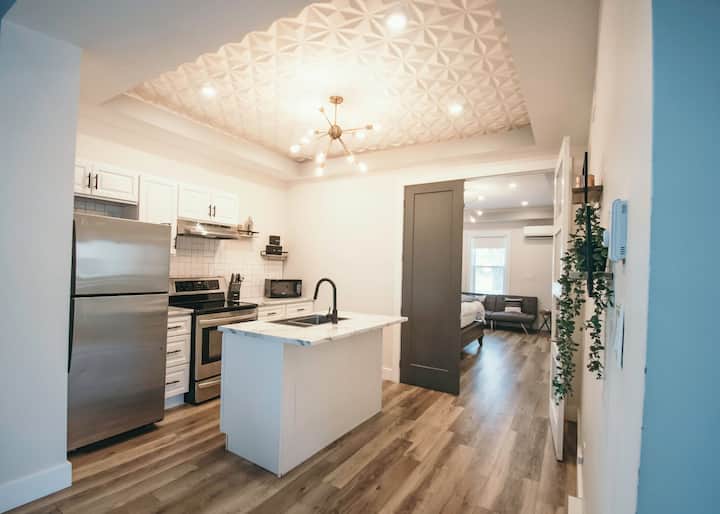 Cozy & Stylish One-bedroom Apt. Downtown Moncton - モンクトン
