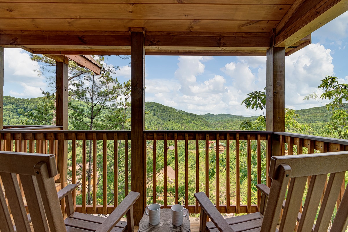 Big Bear Retreat, free tickets, no catch! - Cabins for Rent in Pigeon ...