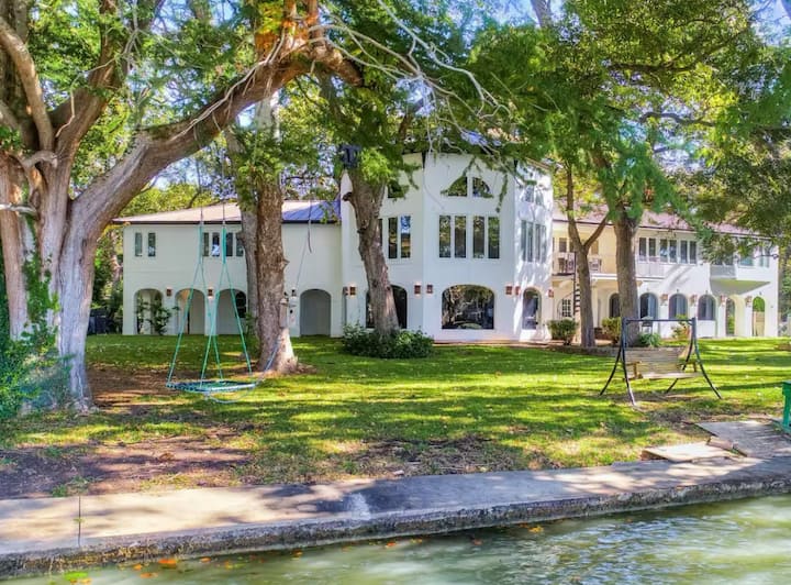 Hideaway Haus At Lake Mcqueeney - Seguin