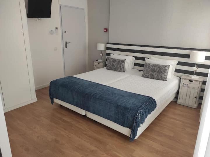 Double Triple Room - Nazaré