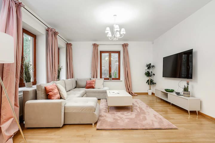 Luxury Bright House Lumina In Warsaw - Warsaw