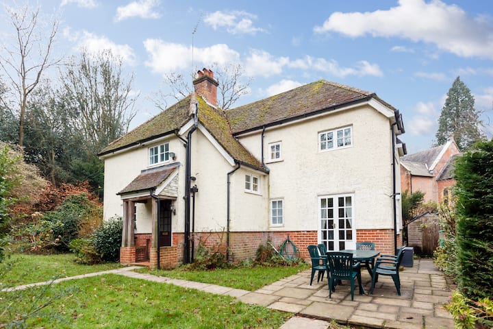 Church Cottage - Brockenhurst