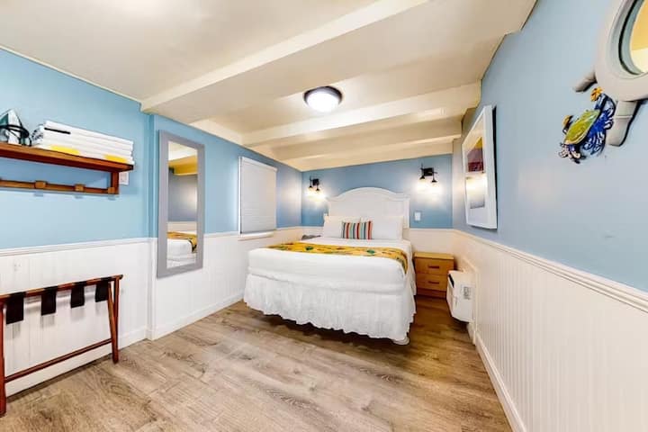 Welcome Matt's - Truman @ Duval | Ideal One-bedroo - Key West, FL