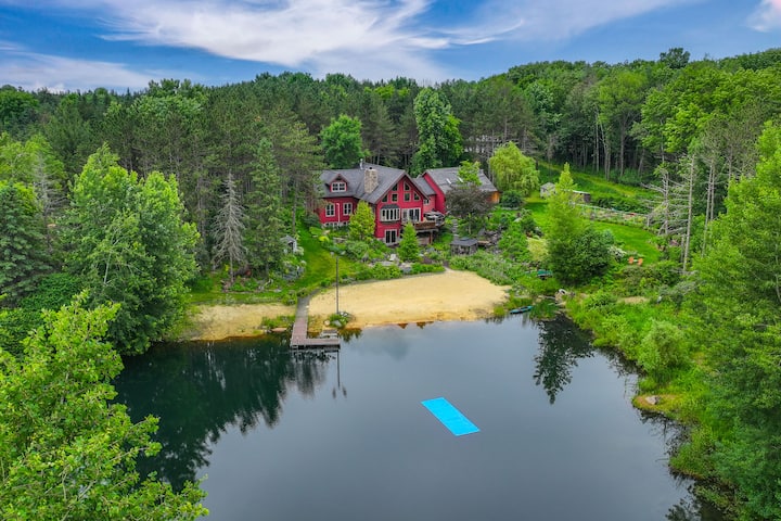 Hot Tub & Private Sauna: Wausau Family Home - Wausau, WI