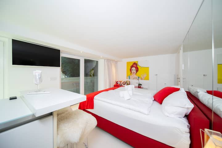 Hideaway - Apartment With Garden By Favorite Stays - Neuss