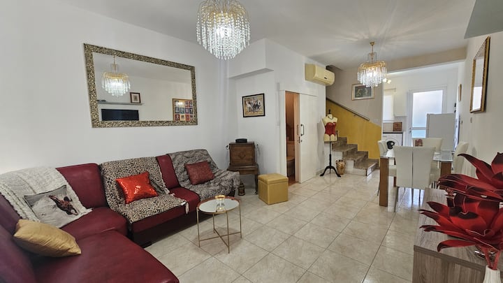 Stay: Alex's House|2br|wifi - Лакатамия