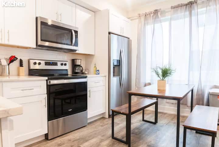 "Apt:ac,desk,tv,kit,living,views,6guest,wifi,w/d - Chestnut Hill, PA