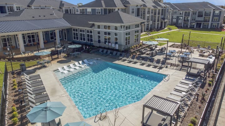 2xking Beds - Pool/gym/fire Pit/no-stairs - Mooresville, NC
