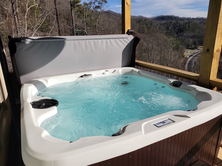 New Listing Discount! Hot Tub! Dog Friendly,views! - Cherokee, NC