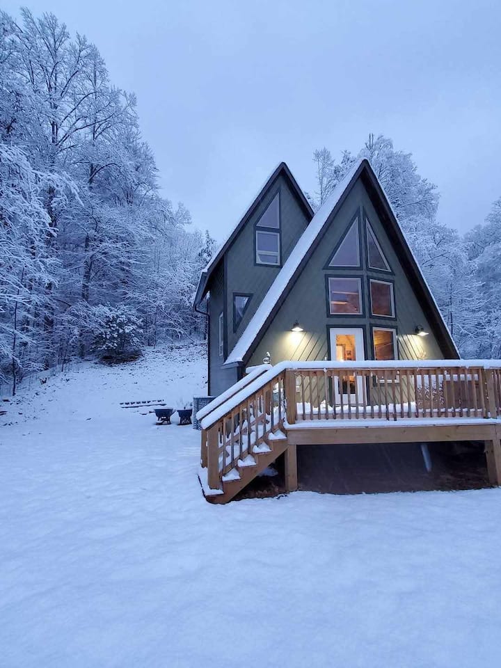 Hot Tub Dogfriendly/ Close To Polar Express,casino - Cherokee, NC