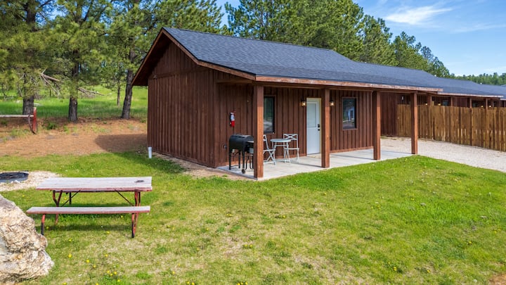 Gold Valley Camp Cabin 1 - Custer State Park, Custer