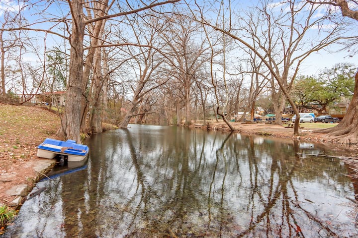 Owl Lodge I Creek Access In Wimberley! - Wimberley, TX
