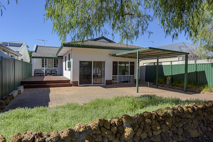 Coast Haven Busselton – Bright, Retreat Near Beach - 버셀턴