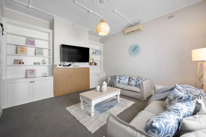 Hamptons Bungalow—walk To Semaphore South Beach - Port Adelaide