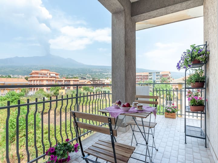 Belvilla By Oyo Sunny Apartment In Giarre Near Sea - Milo