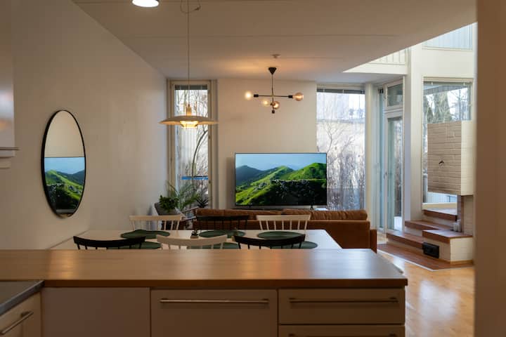Architectural Townhouse With Sauna And Patio - Helsinki
