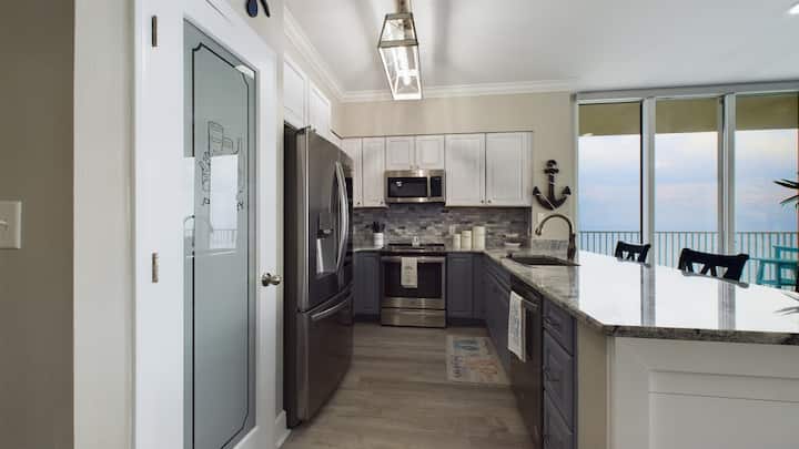 Oceanside Oasis 3017–gulf Front–sleeps 8 - Panama City Beach, FL
